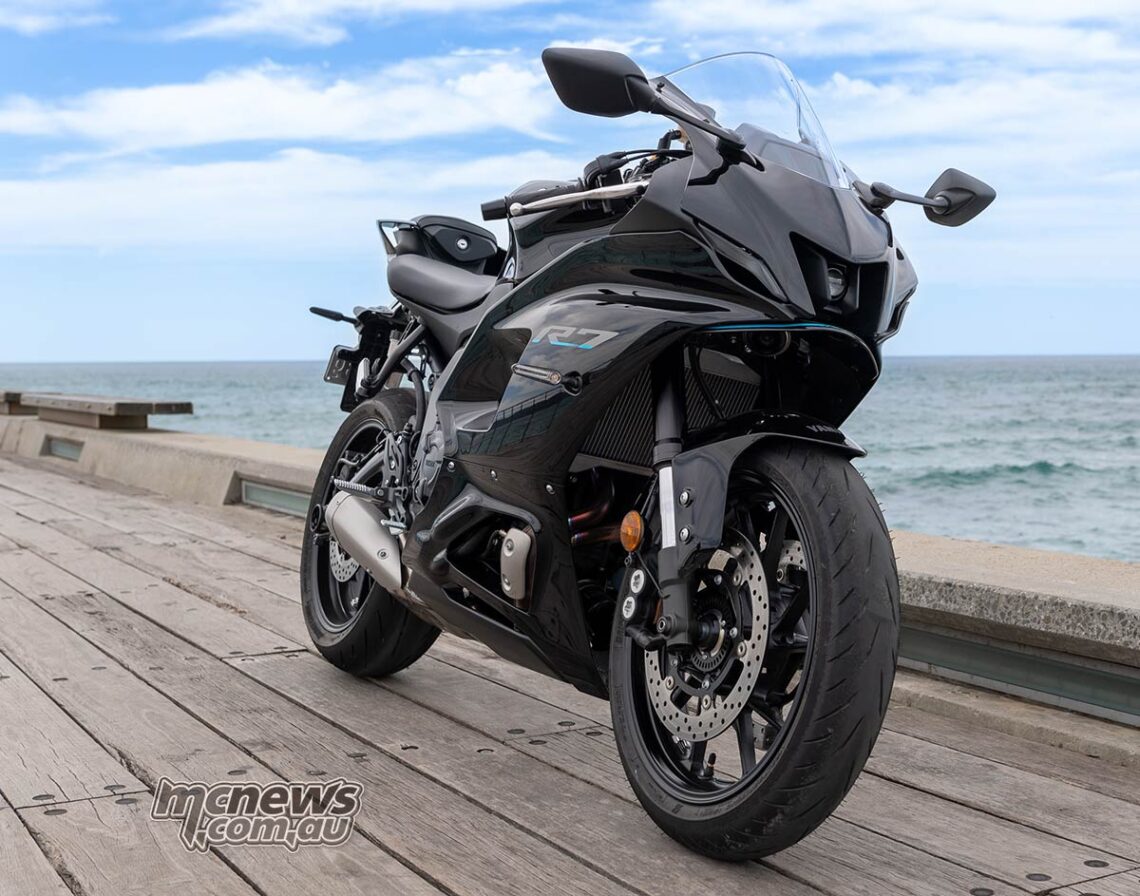 2022 Yamaha YZF-R7 LAMS Review | Motorcycle Test | MCNews