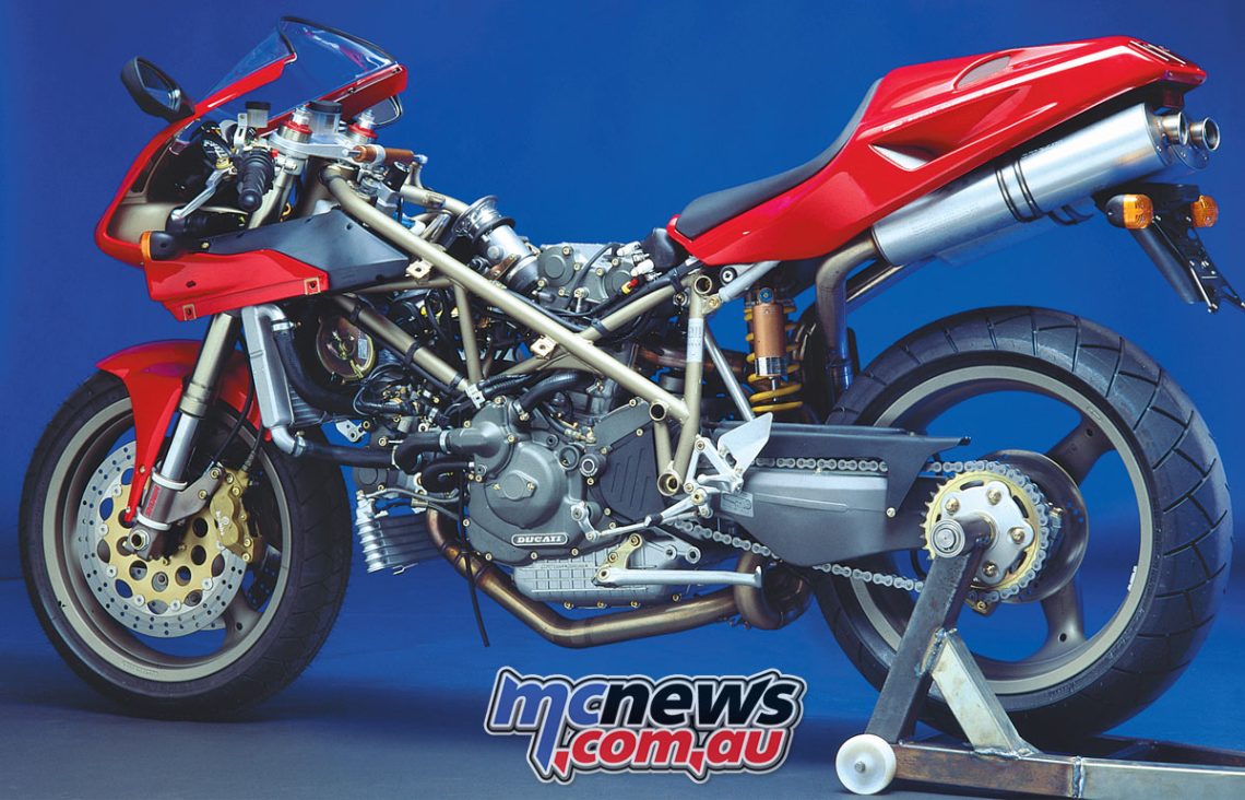 Ducati 916 in feature | The bike that defined an era | MCNews