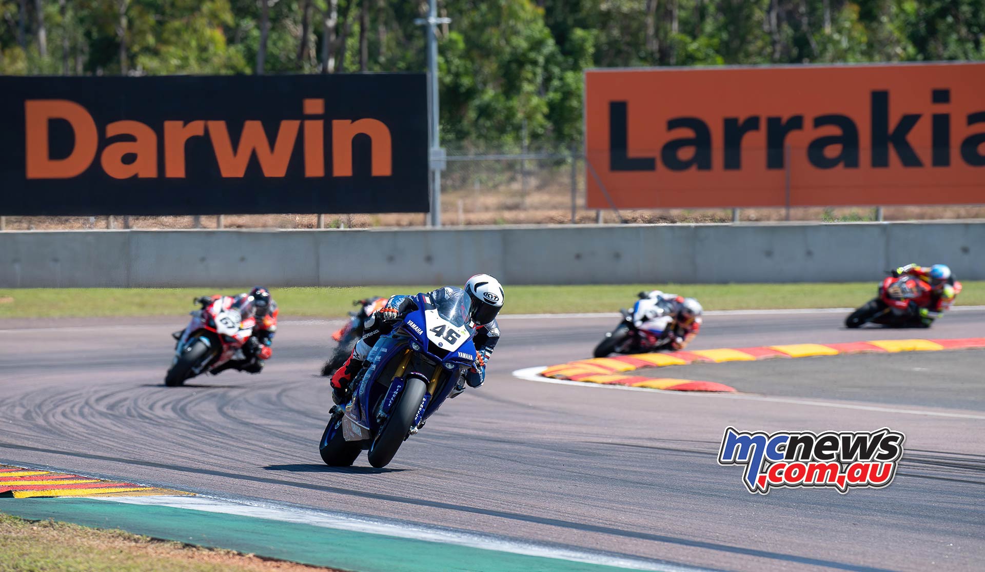 Mike Jones tops hectic Hidden Valley ASBK Race One | MCNews