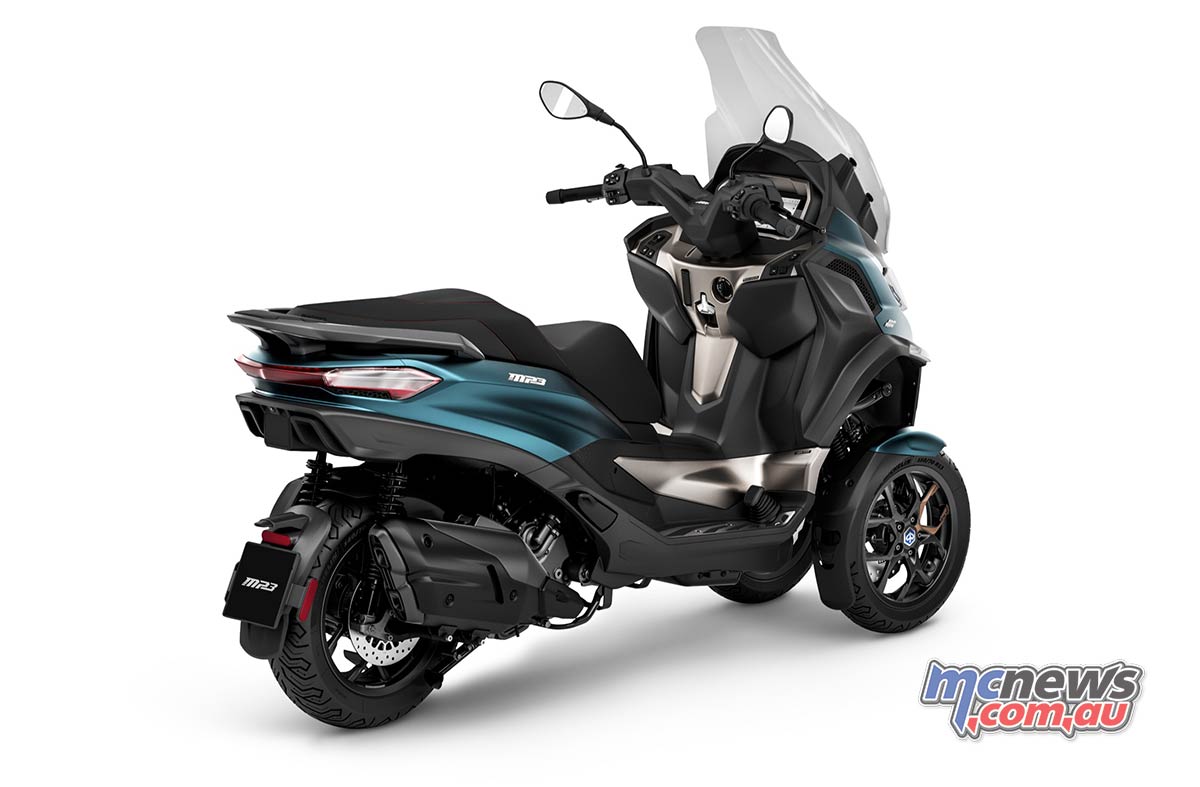 New Piaggio MP3 models debut in Paris | MCNews
