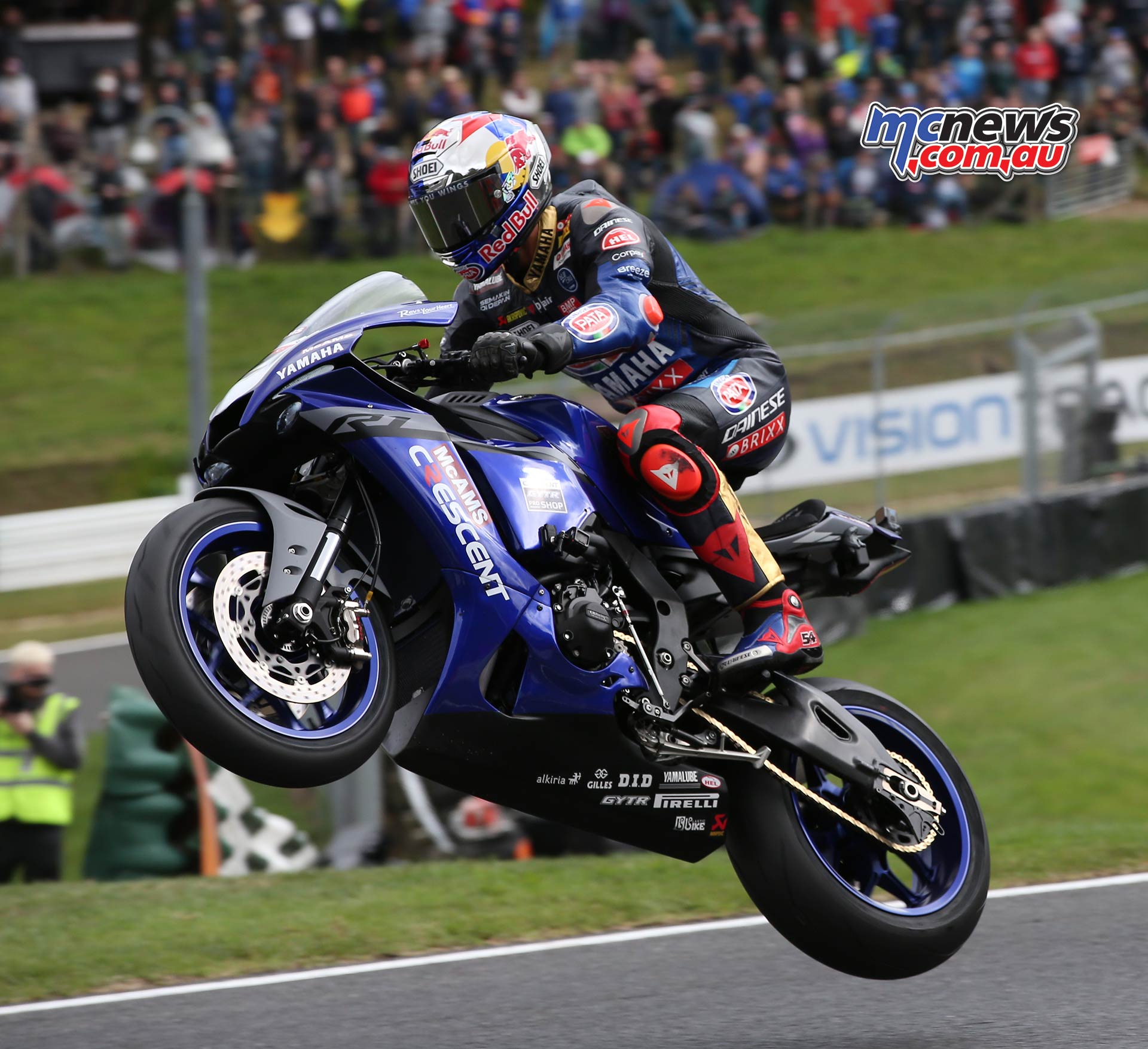 Huge gallery of images from Cadwell Park British Superbikes | MCNews