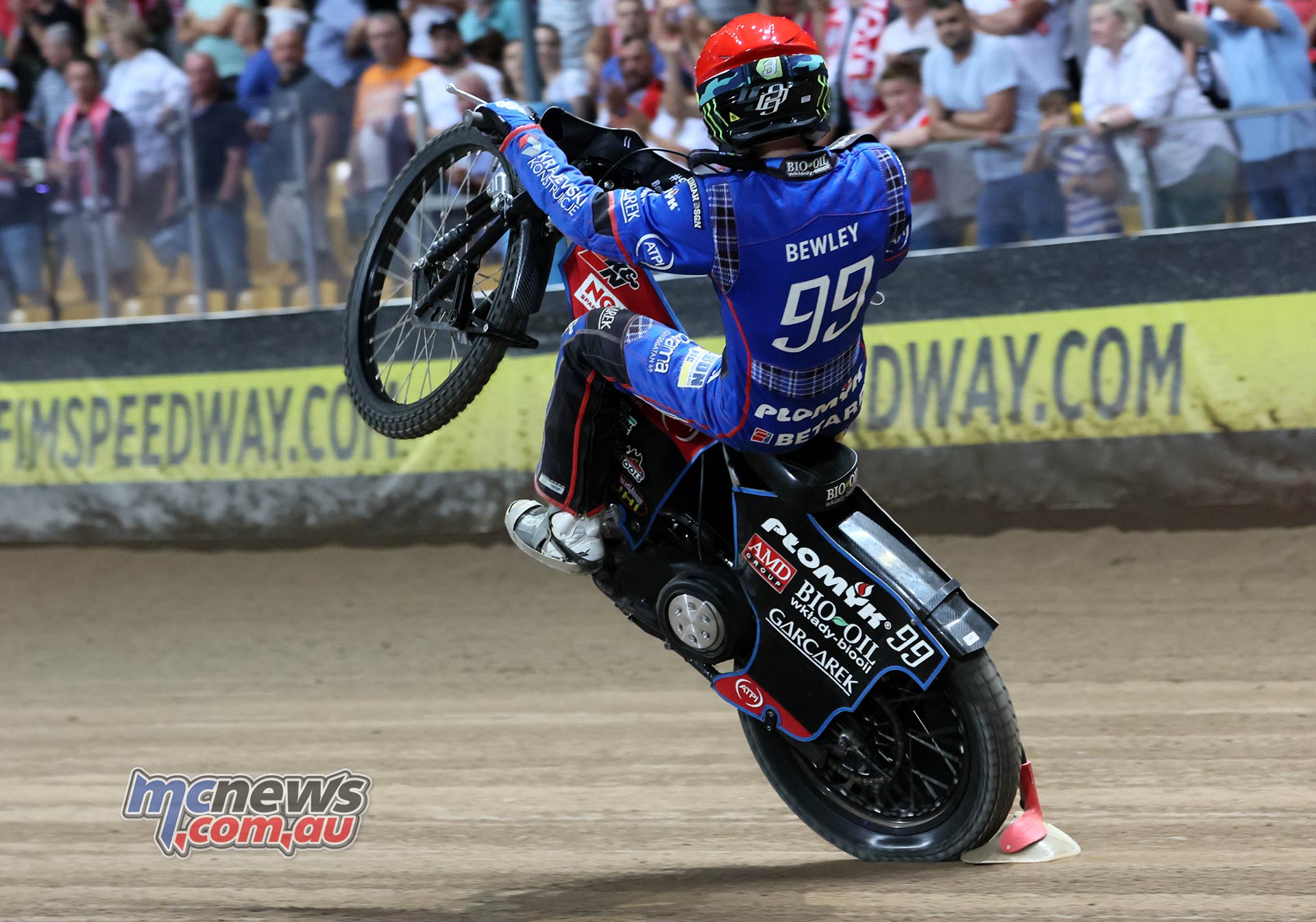 Dan Bewley backs up his Cardiff win with victory in Wroclaw | MCNews