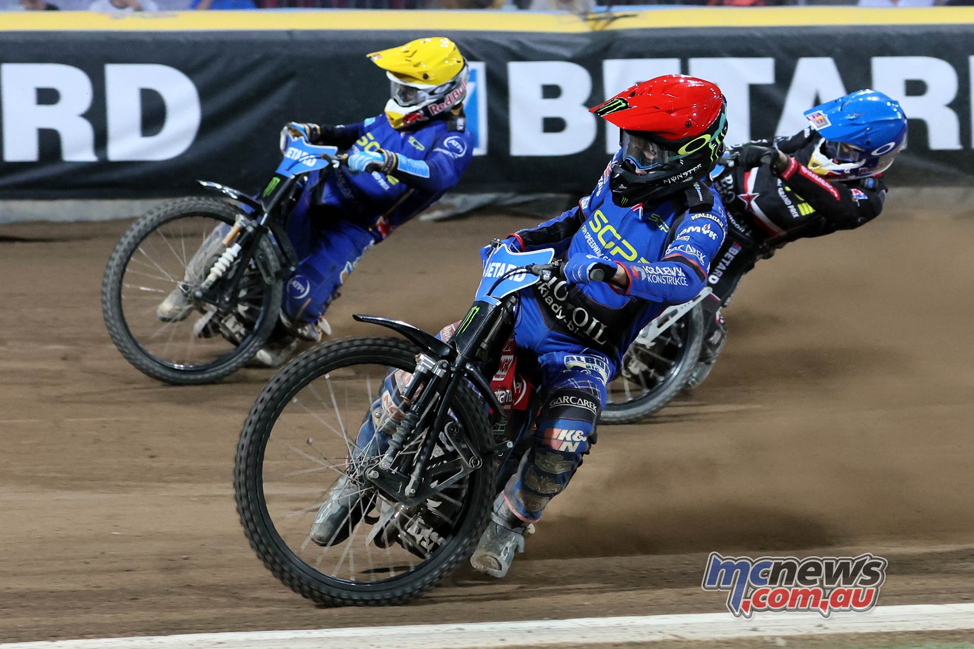 Dan Bewley backs up his Cardiff win with victory in Wroclaw | MCNews