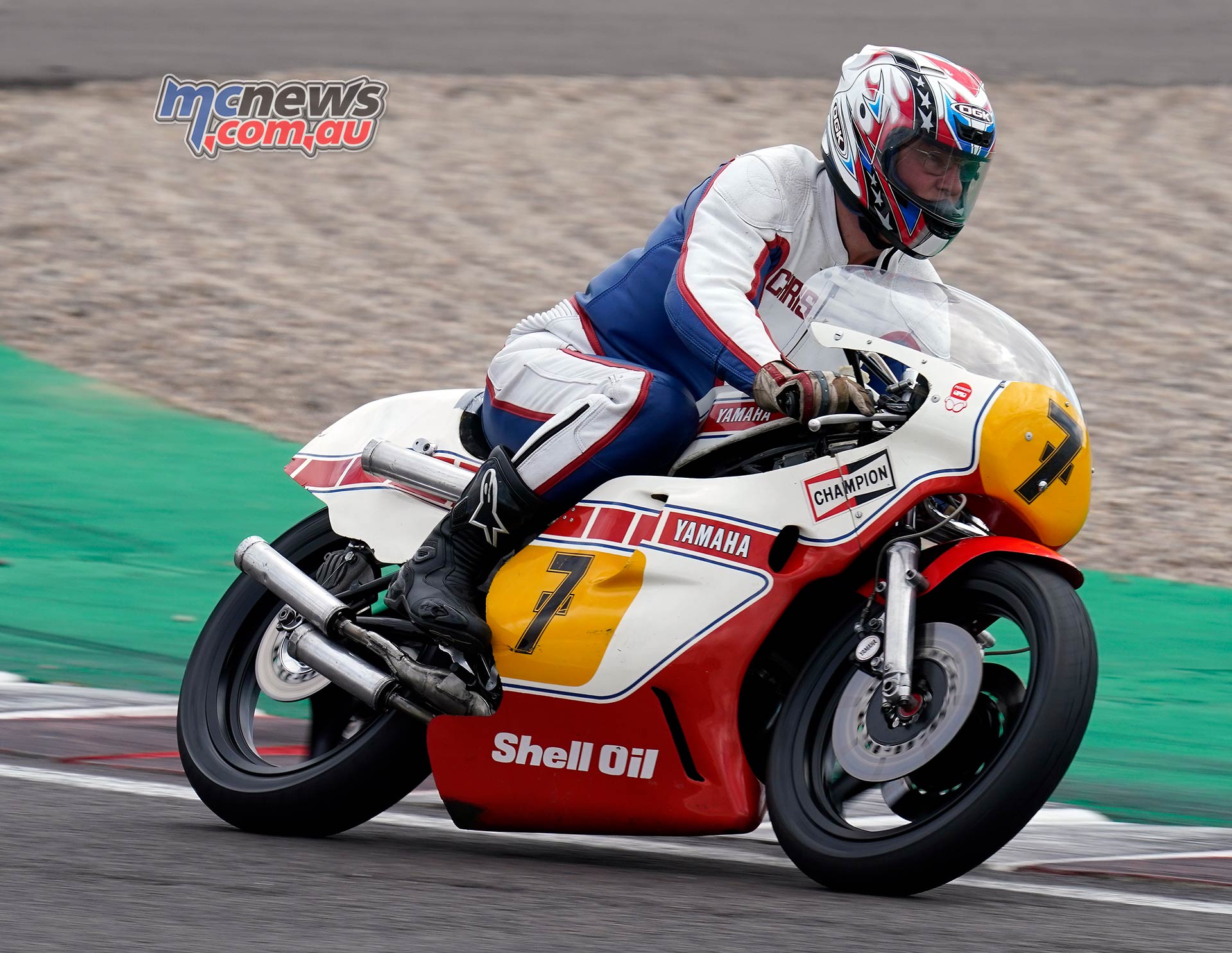 Yamaha Racing Heritage Club on display and in action at Donington Park ...