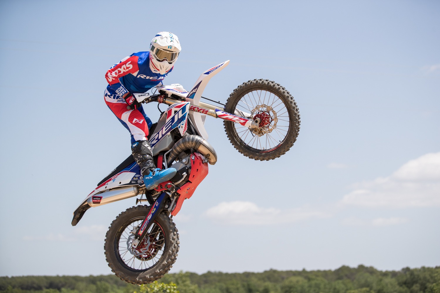 Rieju Six Days France Edition Arriving Now! 🇫🇷 👊 | MCNews