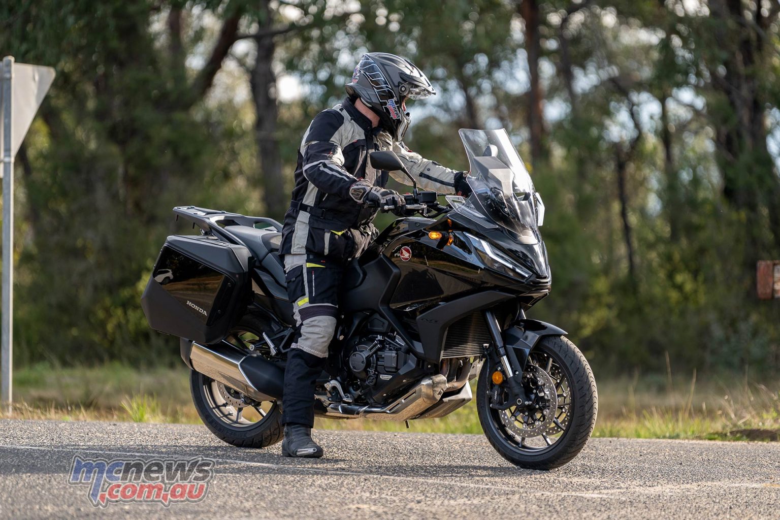 Honda NT1100 Review | Motorcycle Tests | MCNews
