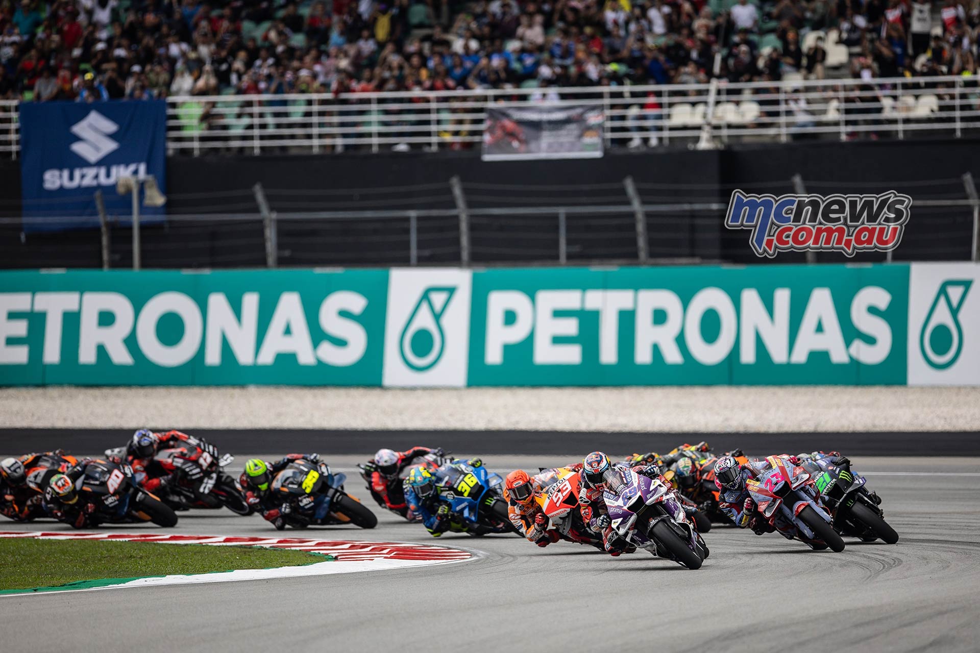 Sensational collection of images from Sepang MotoGP Race | MCNews