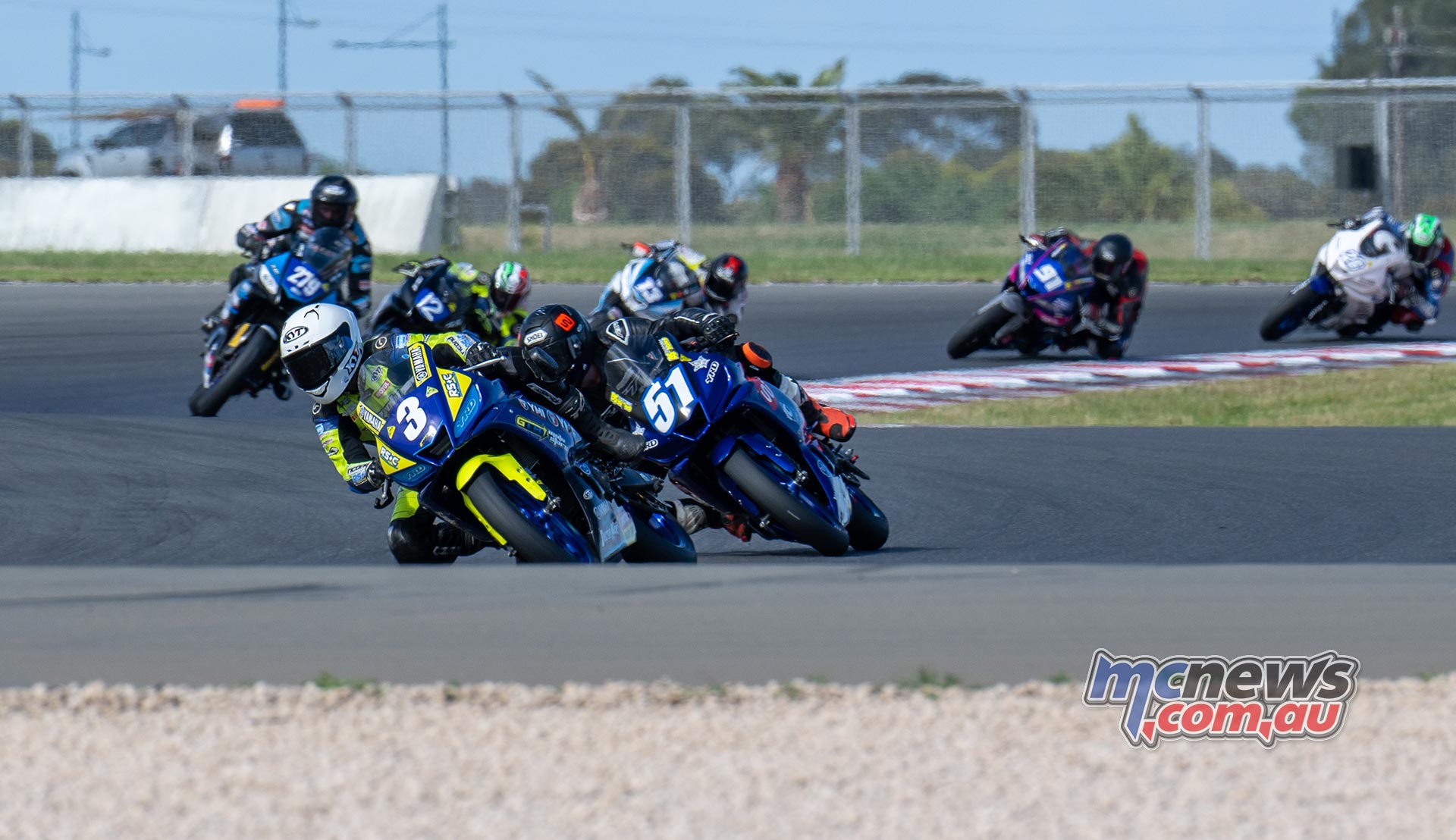 The Bend ASBK Finale - Focus on YMF R3 Cup | MCNews