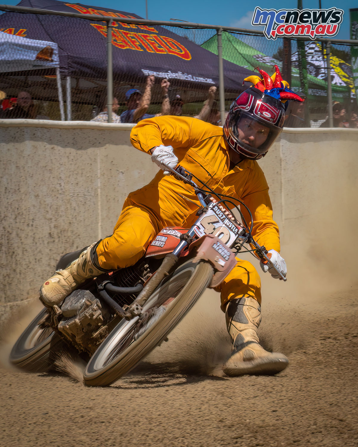 DustHustle brought some crazy antics to North Brisbane Dirt Track | MCNews