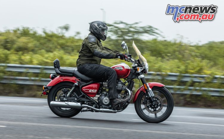 Royal Enfield Super Meteor 650 specifications and full reveal | MCNews