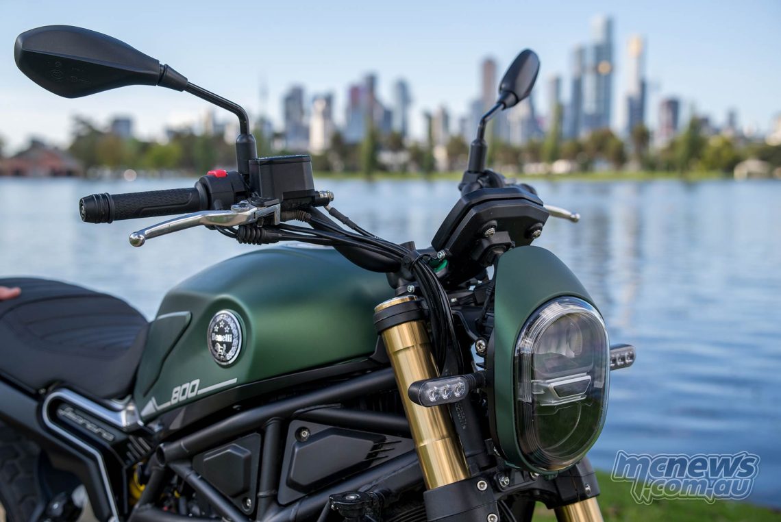 Benelli Leoncino 800 Review | Motorcycle Test | MCNews