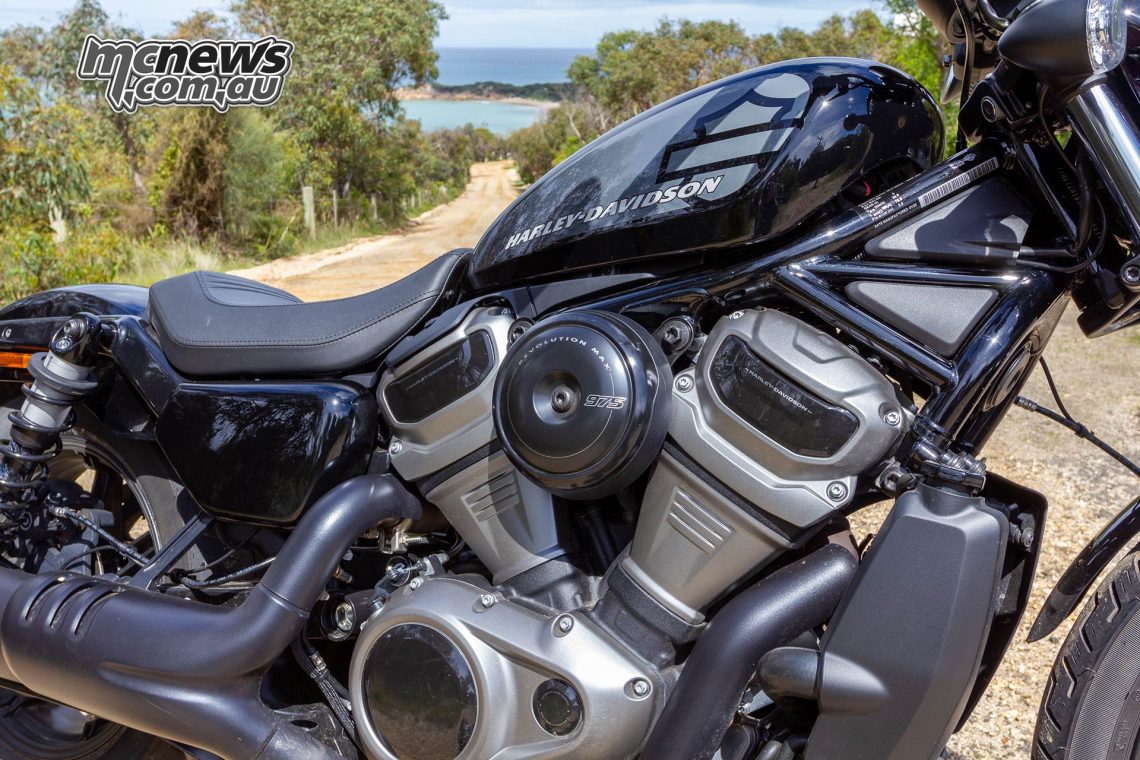 Harley-Davidson Nightster Review | Motorcycle Test | MCNews