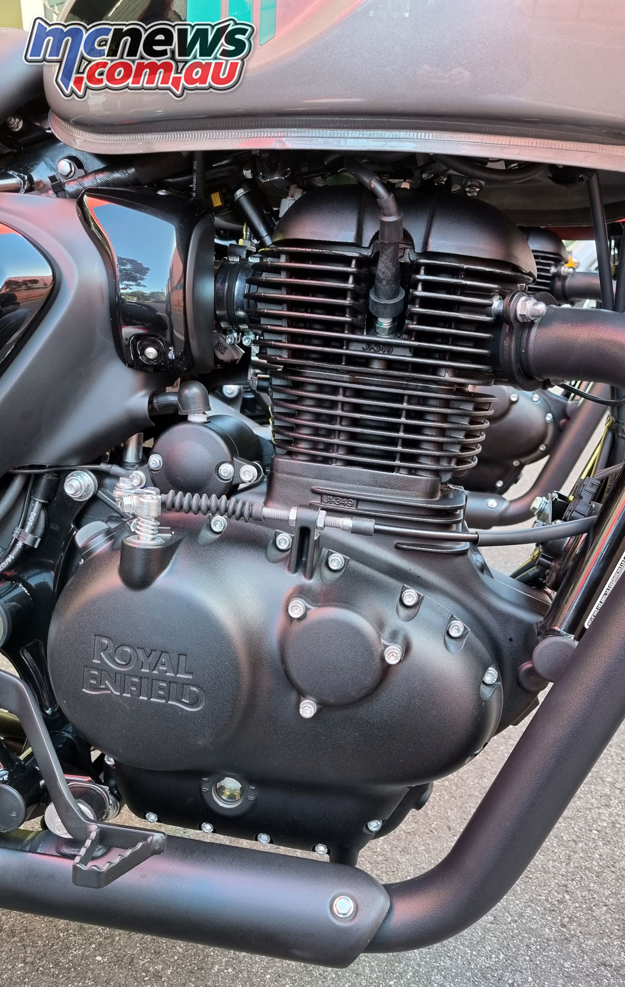 Royal Enfield Hunter 350 Review | Motorcycle Test | MCNews