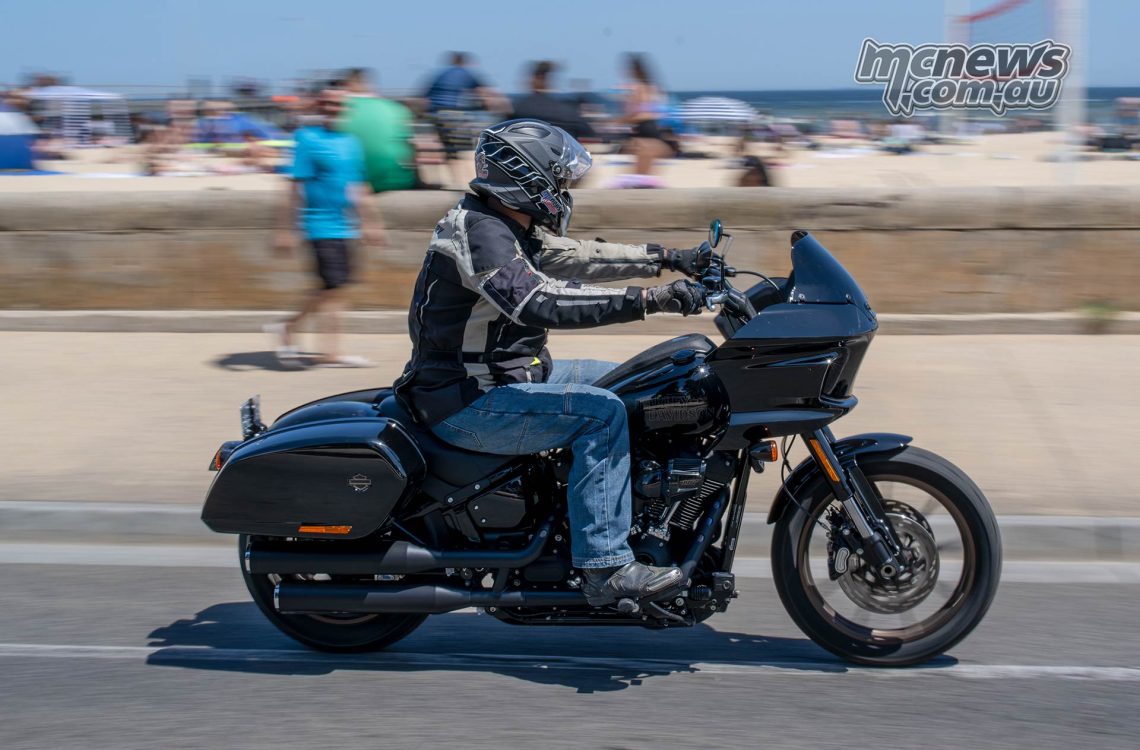 Harley-Davidson Low Rider ST Review | MCNews