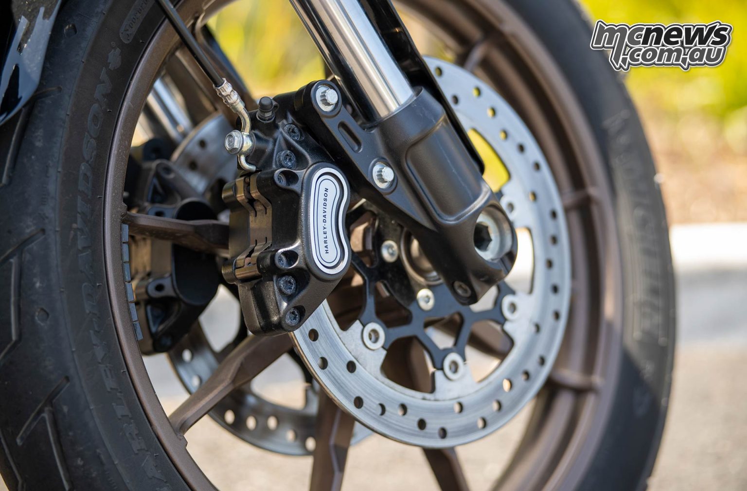 Harley-Davidson Low Rider ST Review | MCNews