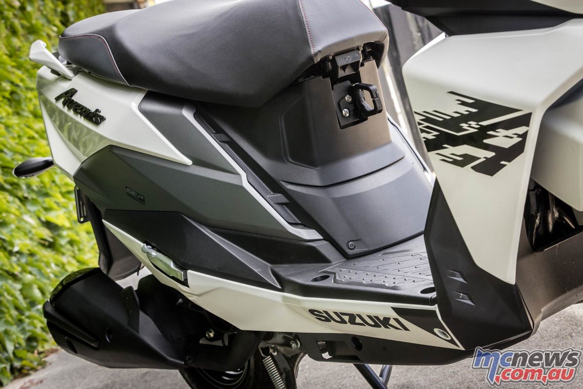 Suzuki Avenis 125 lands in Australia and we blag a ride | MCNews