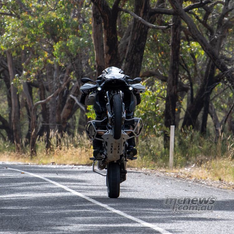 2023 BMW R 1250 GS Rallye X Review | Motorcycle Test | MCNews