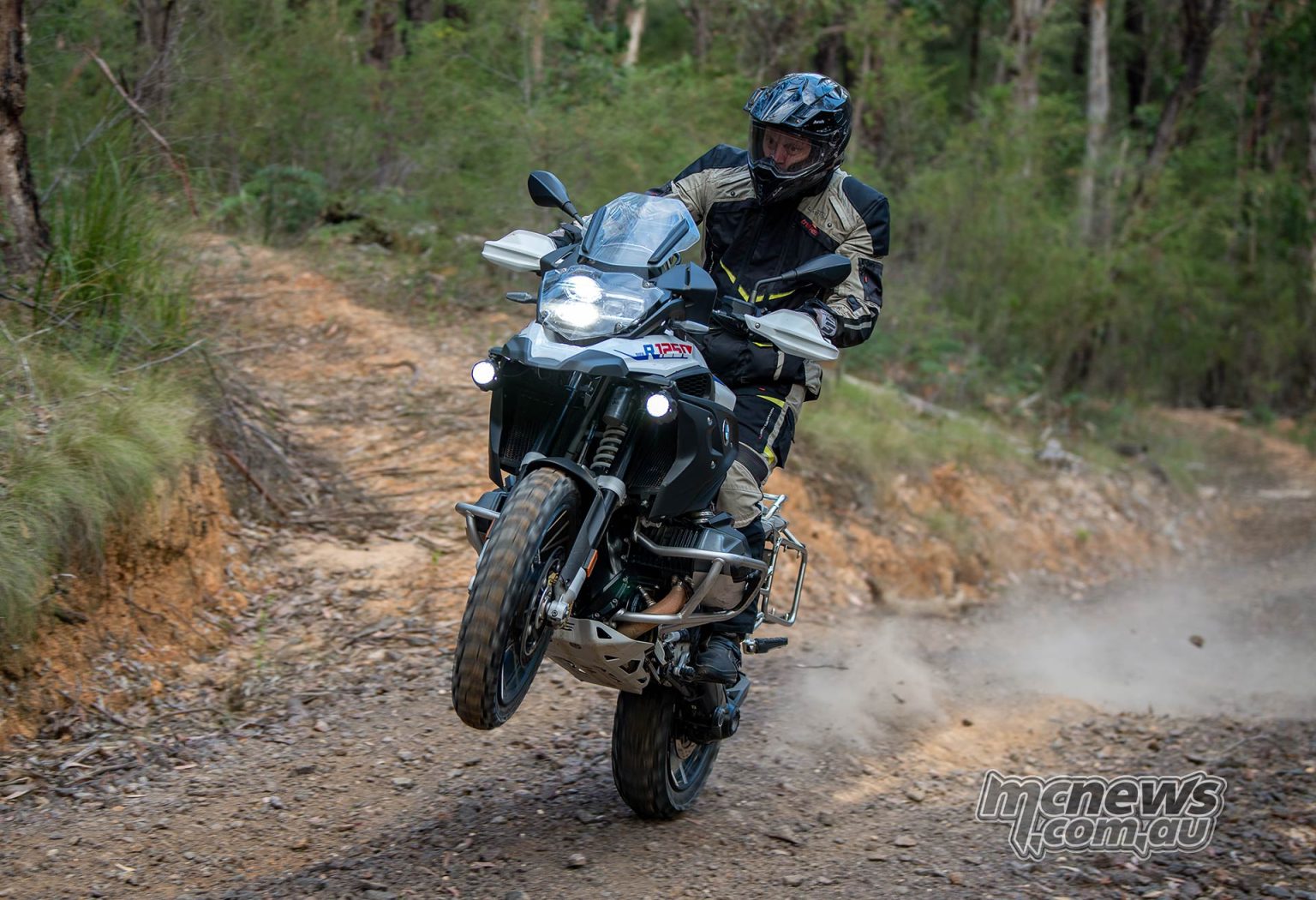 2023 BMW R 1250 GS Rallye X Review | Motorcycle Test | MCNews