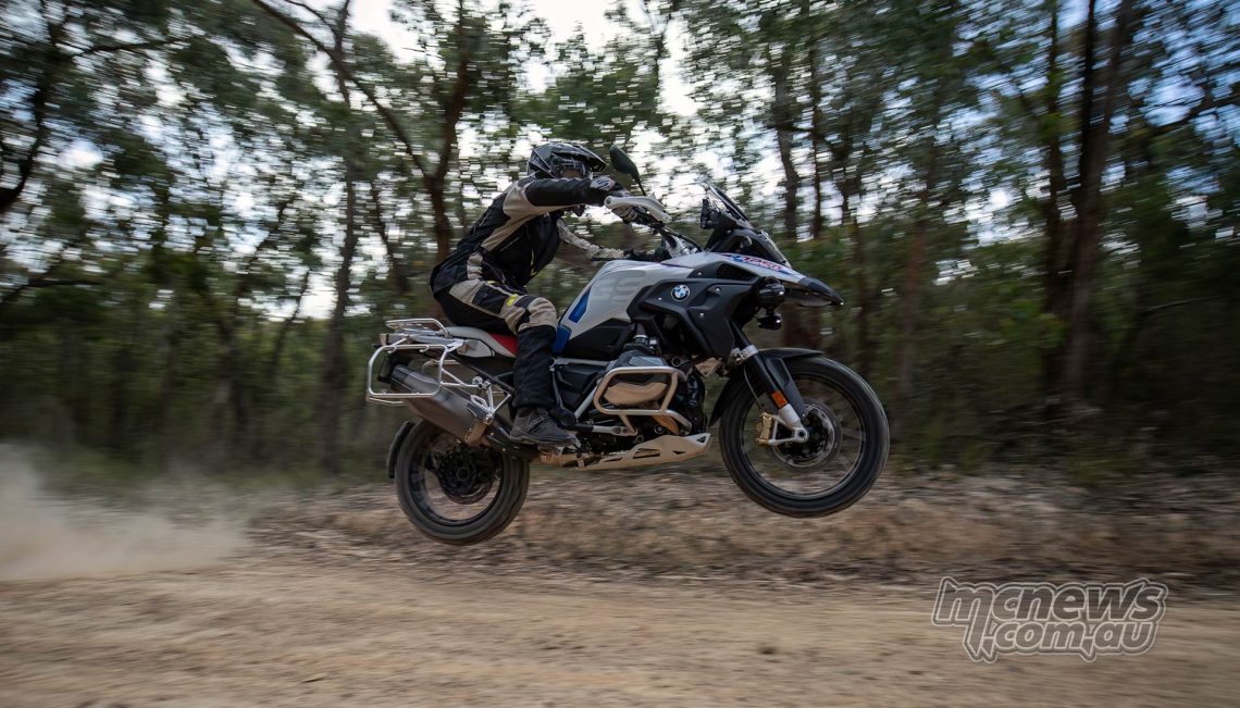 2023 BMW R 1250 GS Rallye X Review | Motorcycle Test | MCNews