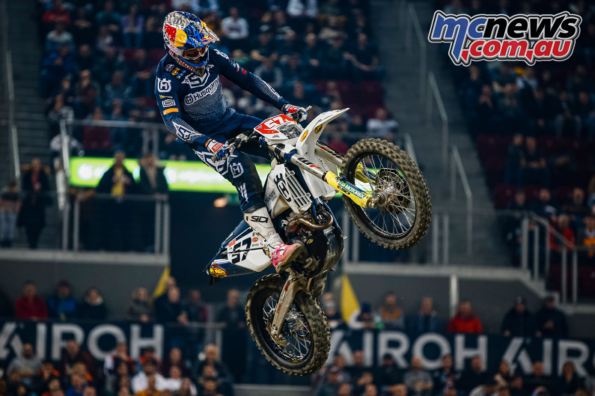 Billy Bolt wins SuperEnduro Round 3 in Hungary | MCNews