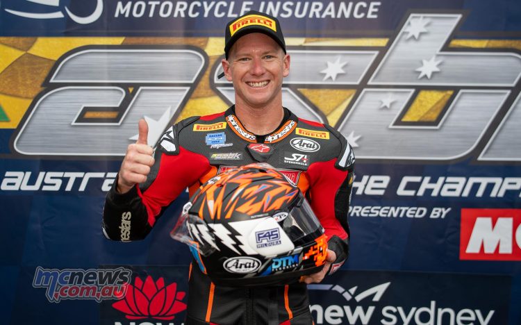 Josh Waters wins fiery opening Superbike bout at SMP | MCNews