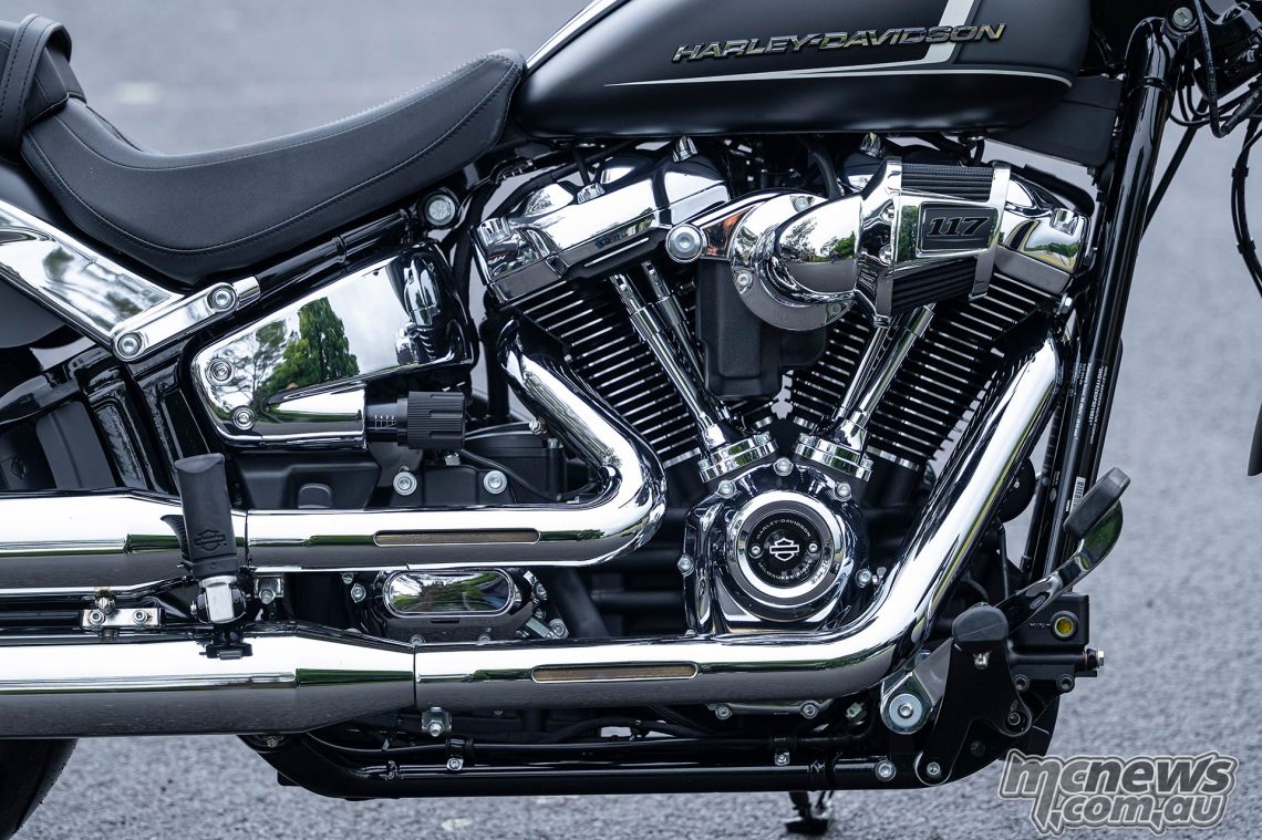 2023 Harley-Davidson Breakout Review | MCNews