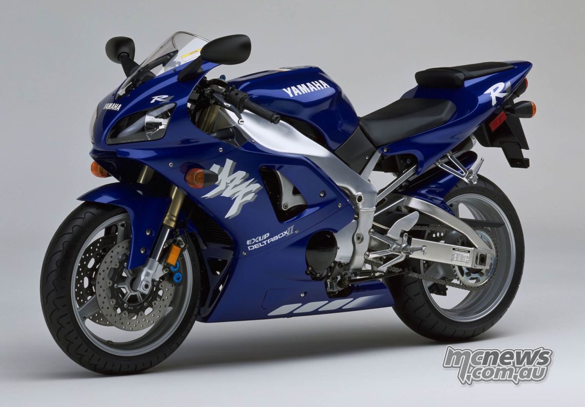 The Yamaha YZF-R1 turns 25 - History of the YZF-R1 | MCNews