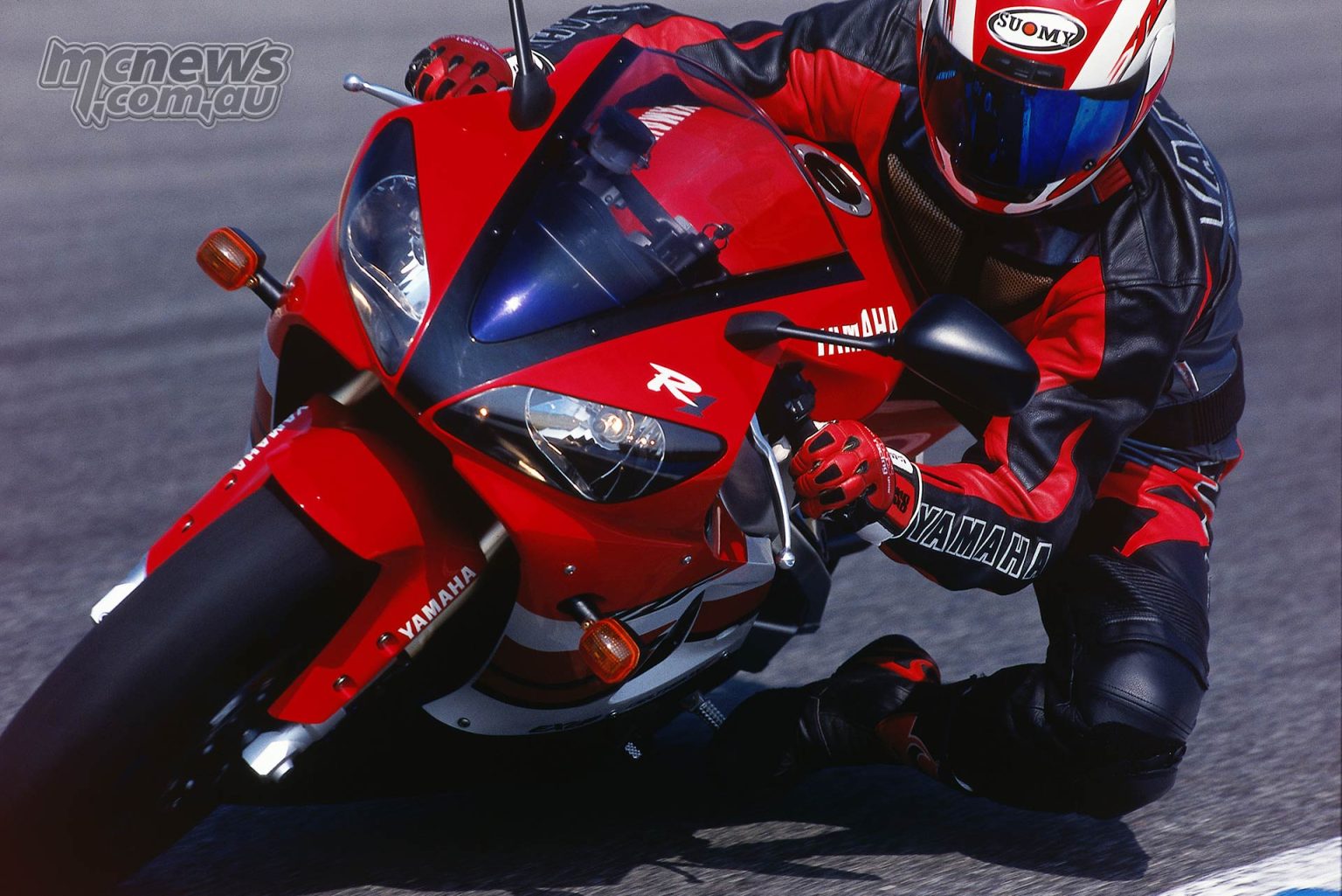 The Yamaha YZF-R1 turns 25 - History of the YZF-R1 | MCNews