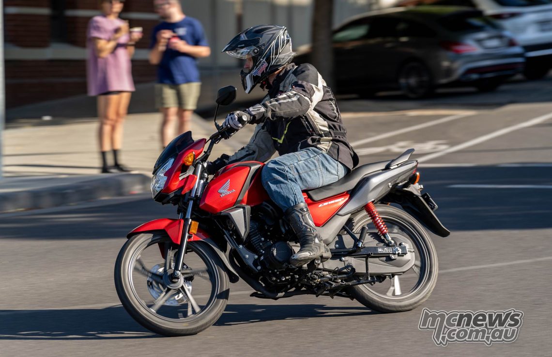 Honda CB125F review - Motorcycle Test | MCNews