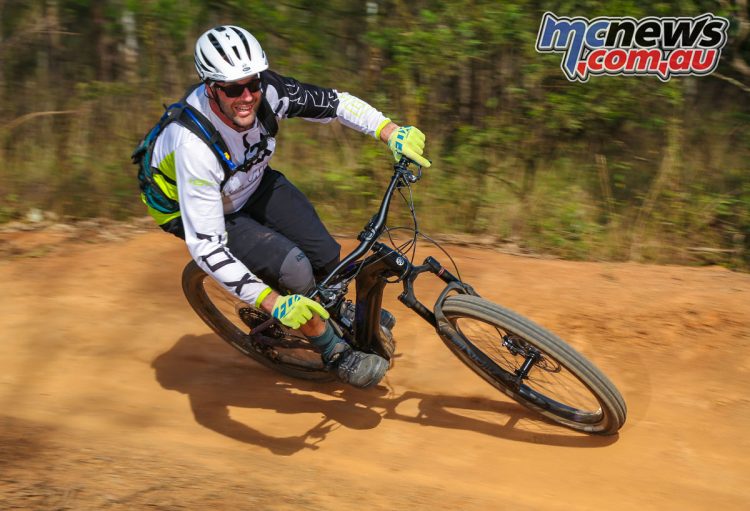 Yamaha YDX-Moro 07 E-MTB Review | E-Bicycle Test | MCNews
