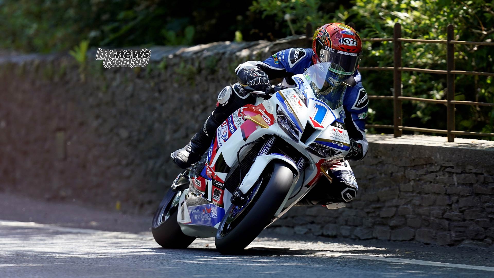 Dunlop does Supersport double with new 130.4 mph TT lap record | MCNews