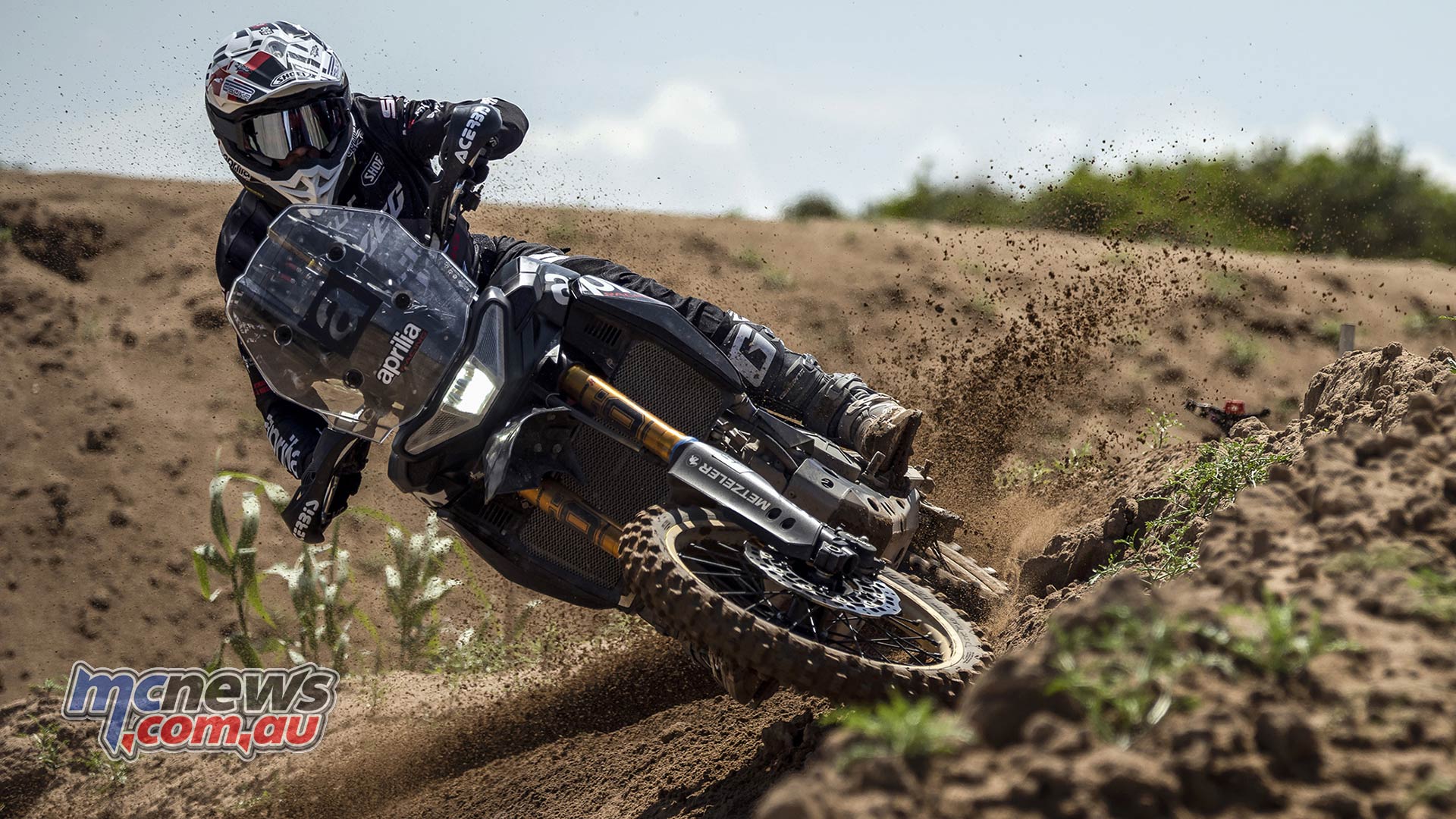 Aprilia reveal more of Aprilia Tuareg Rally Prototype | MCNews