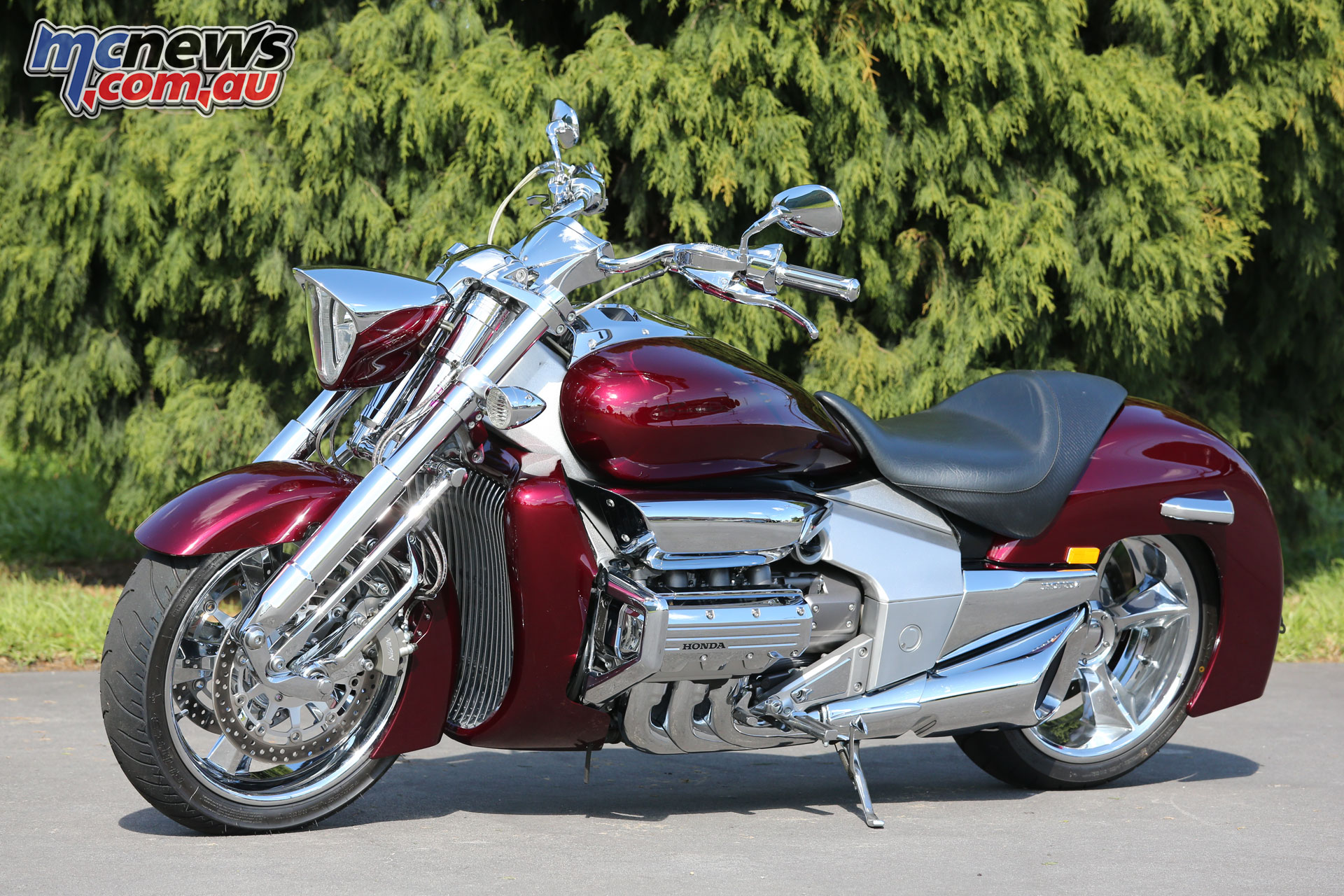 Honda's $100K factory custom cruiser, the Valkyrie Rune | MCNews