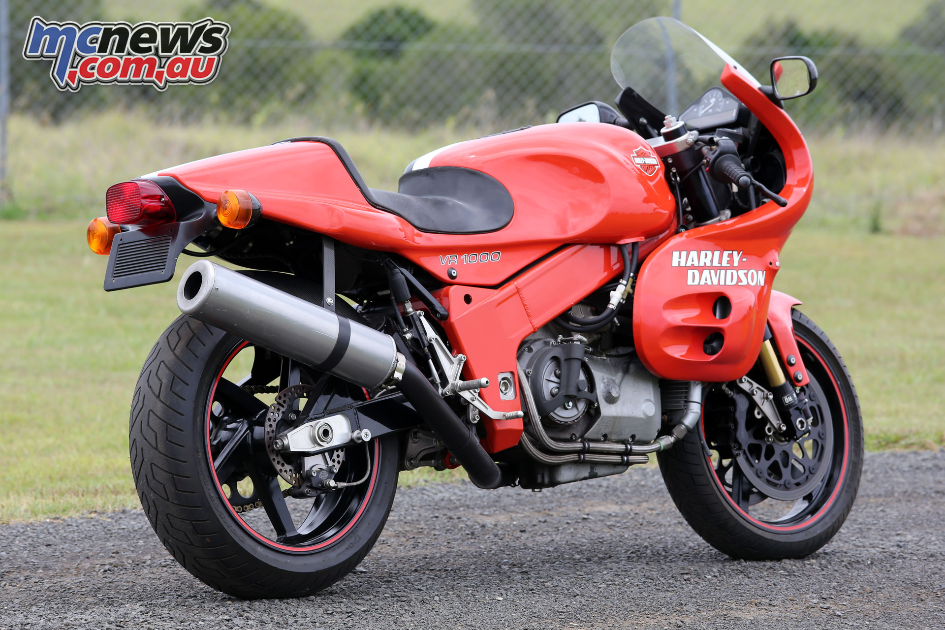 Harley's original Superbike: The Harley-Davidson VR1000 | MCNews