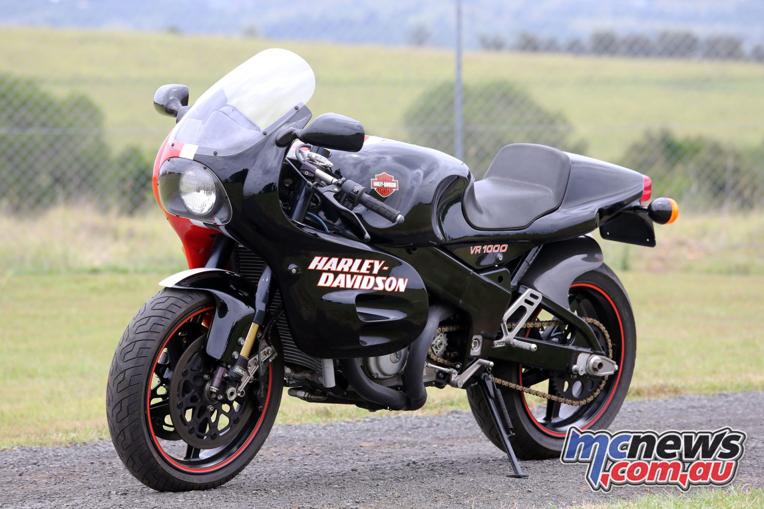 Harley's original Superbike: The Harley-Davidson VR1000 | MCNews
