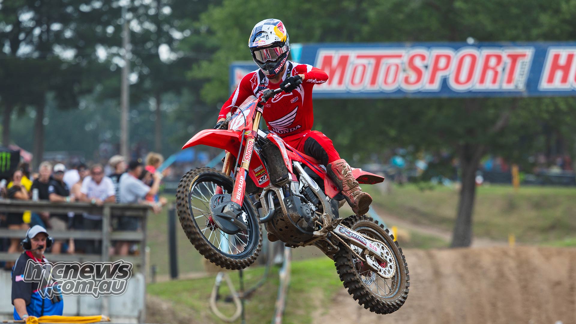 Jett's winning streak continues - Deegan takes 250 points lead | MCNews