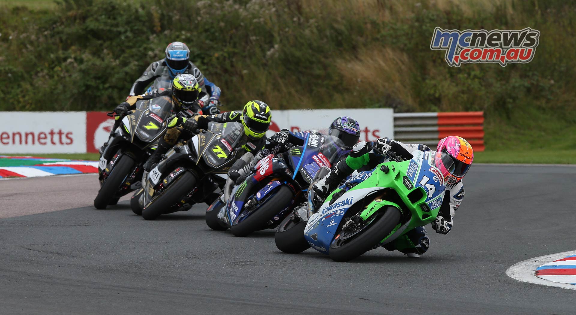 Huge gallery of images from Thruxton BSB | MCNews