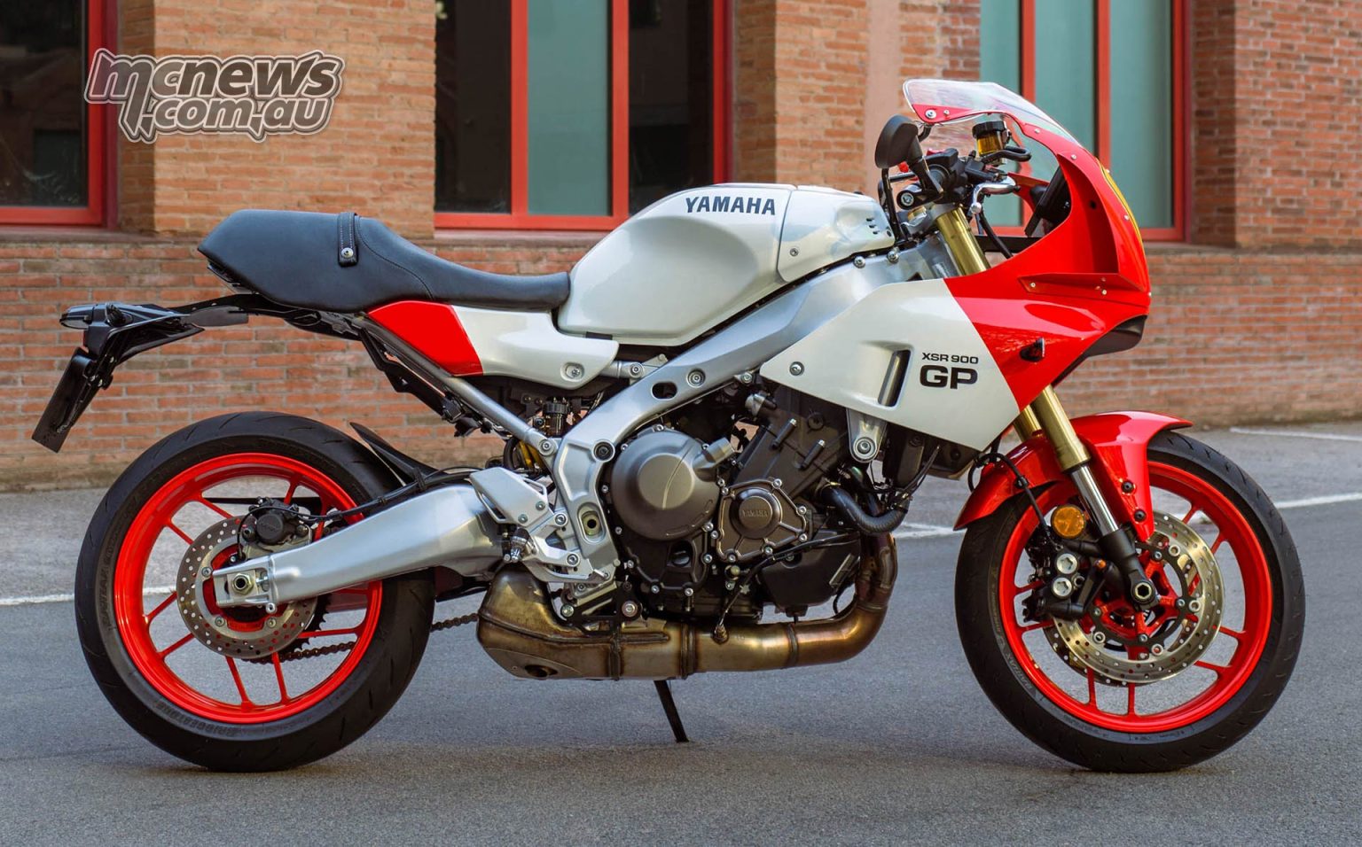 Yamaha XSR900 GP finally breaks cover | MCNews