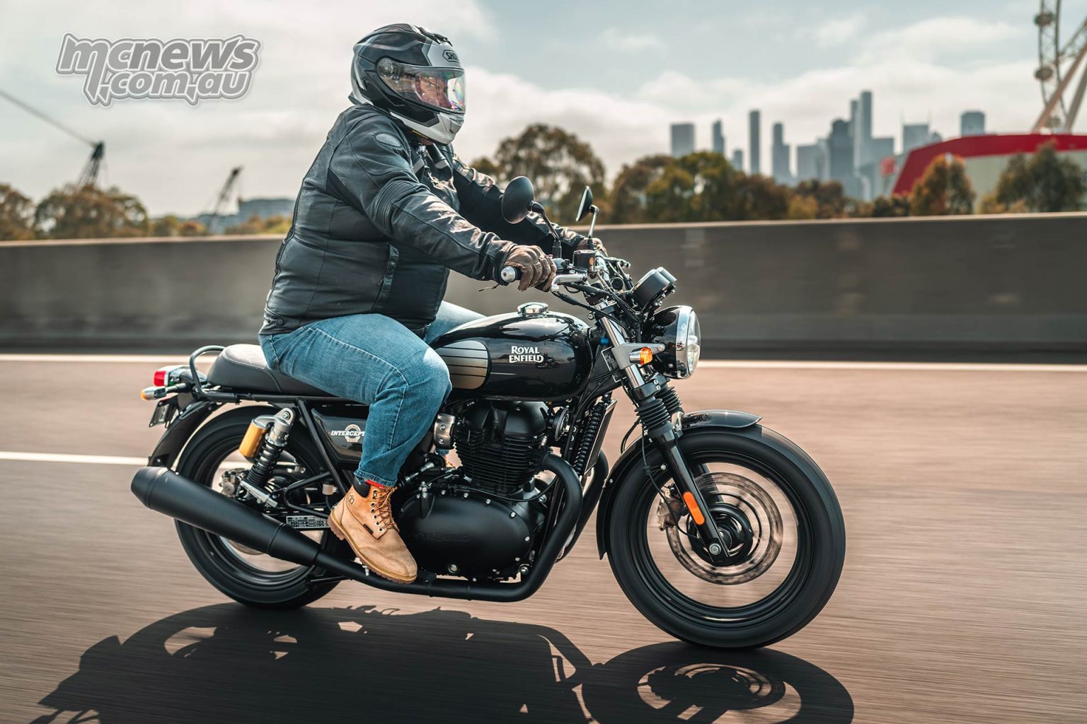 Royal Enfield 650 Interceptor Review - Motorcycle Test | MCNews
