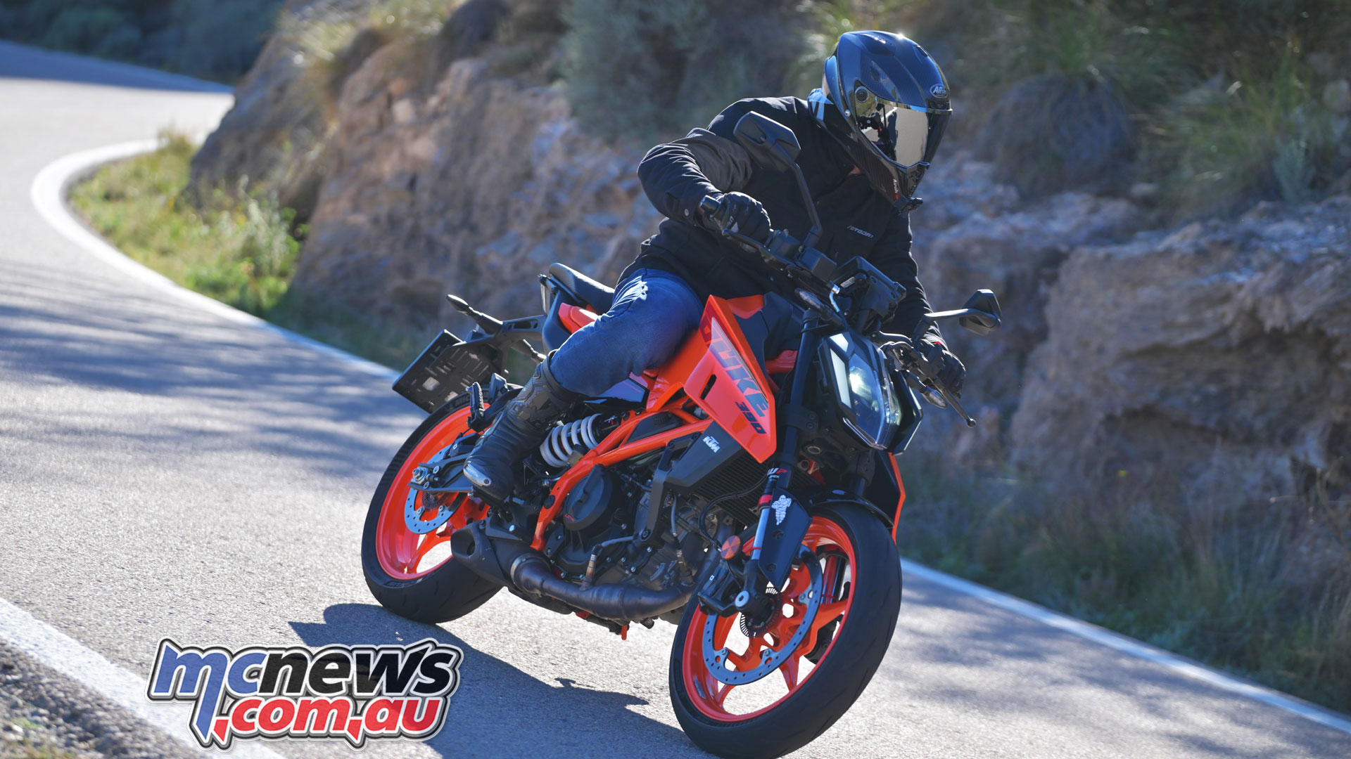 2024 KTM 390 Duke Review | Motorcycle Test | MCNews