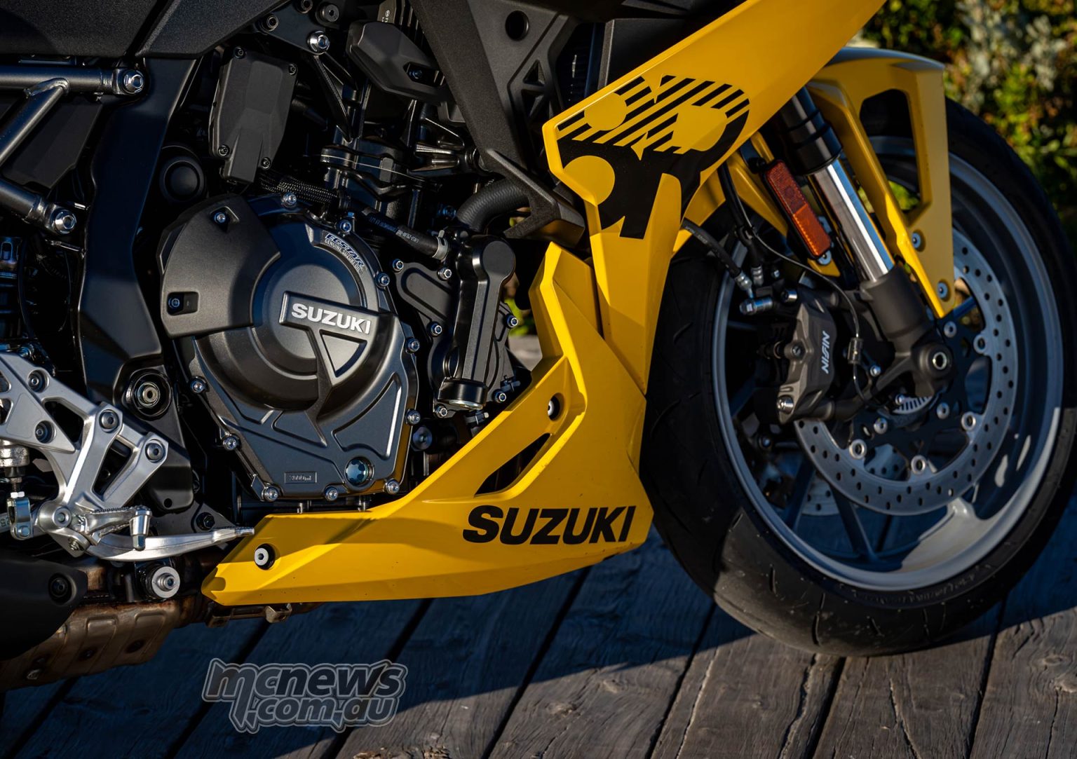 2024 Suzuki GSX-8R Review | Motorcycle Test | MCNews