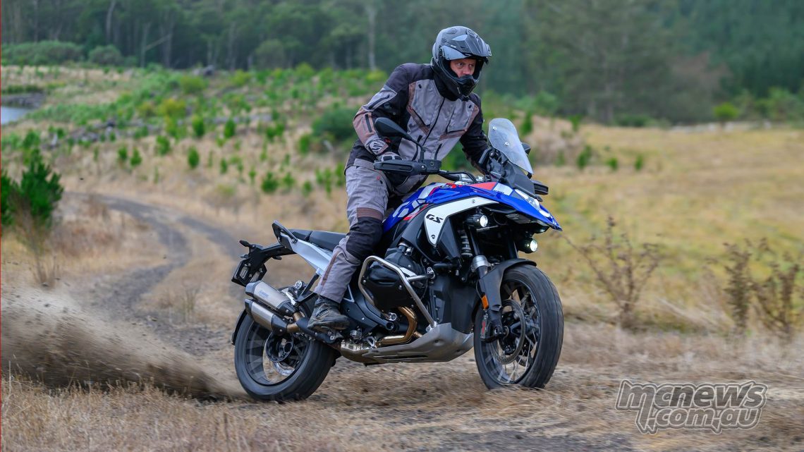BMW R 1300 GS Trophy X Review - Motorcycle Test | MCNews