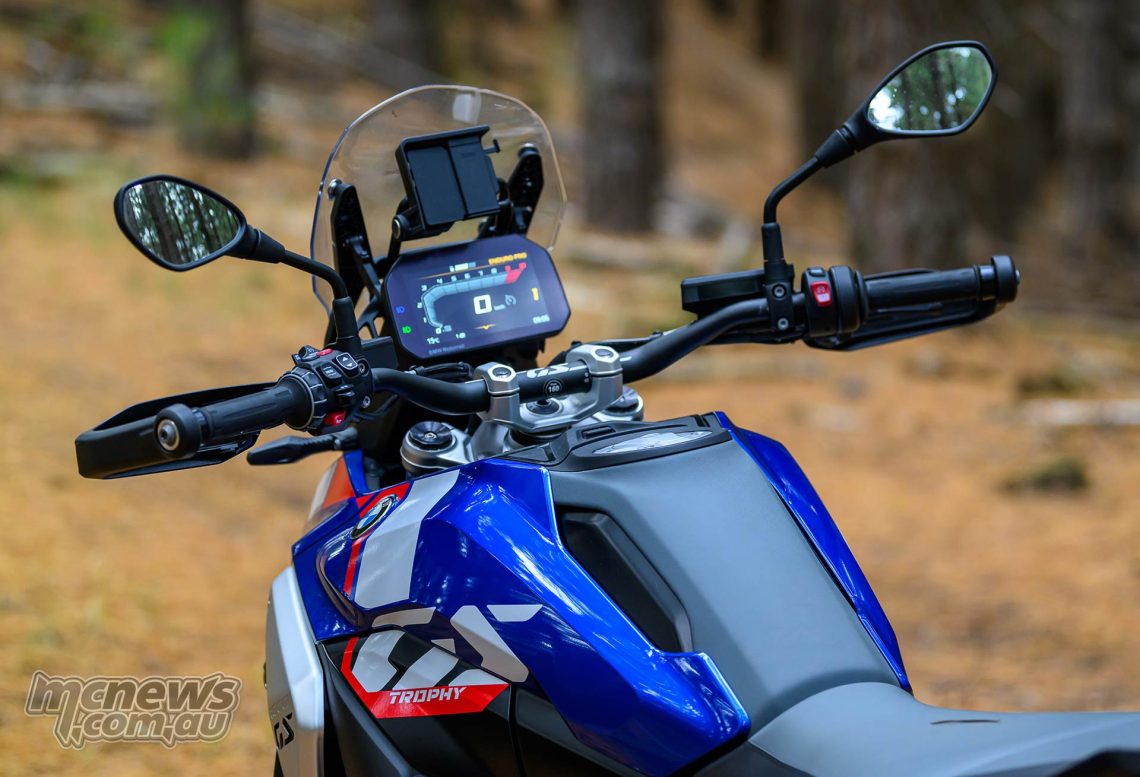 BMW R 1300 GS Trophy X Review - Motorcycle Test | MCNews
