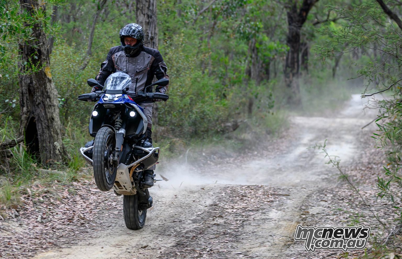 BMW R 1300 GS Trophy X Review - Motorcycle Test | MCNews