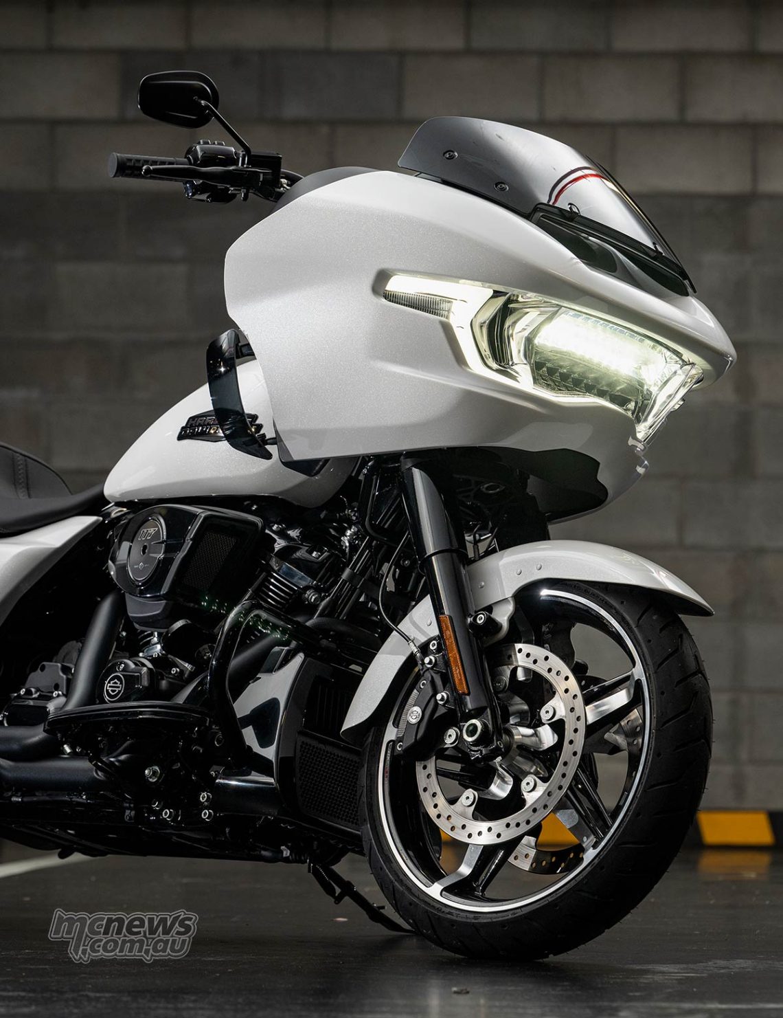 2024 Harley Street Glide and Road Glide Review - Motorcycle Test | MCNews