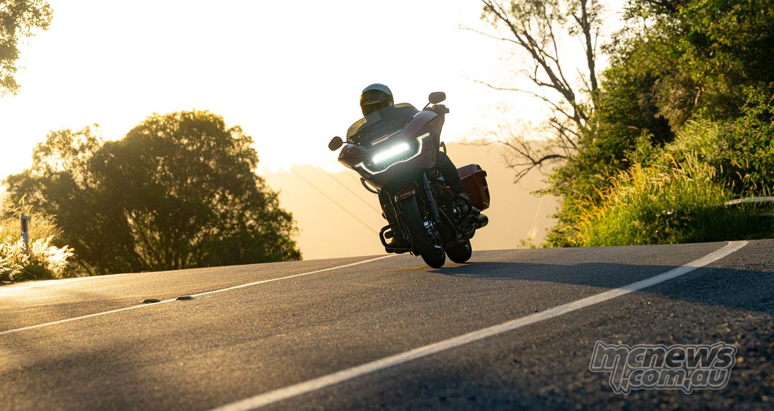 2024 Harley Street Glide and Road Glide Review - Motorcycle Test | MCNews