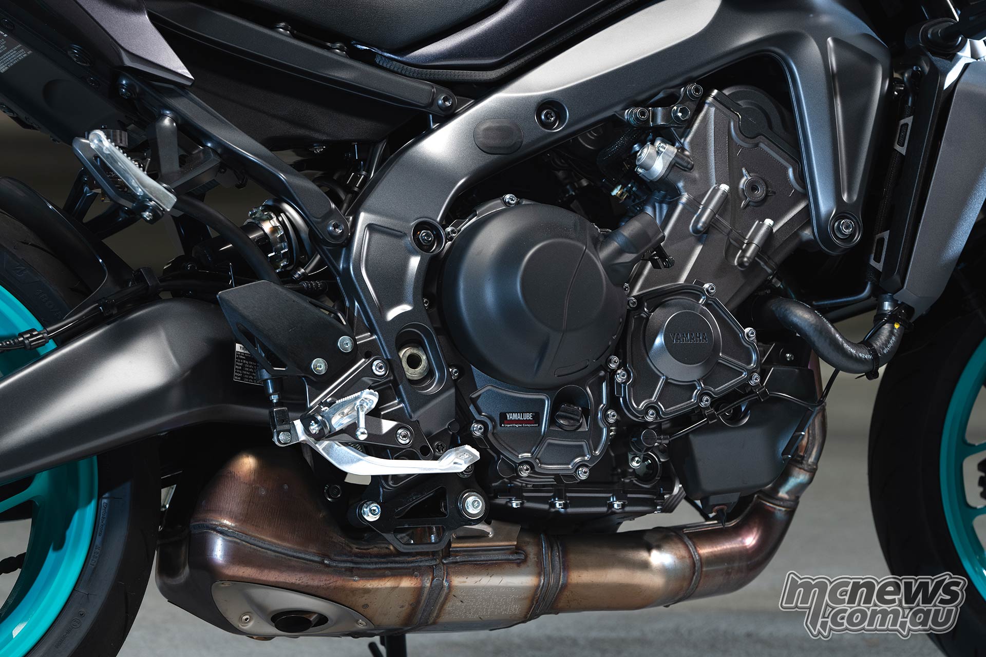 2024 Yamaha MT-09 Review - Motorcycle Test | MCNews