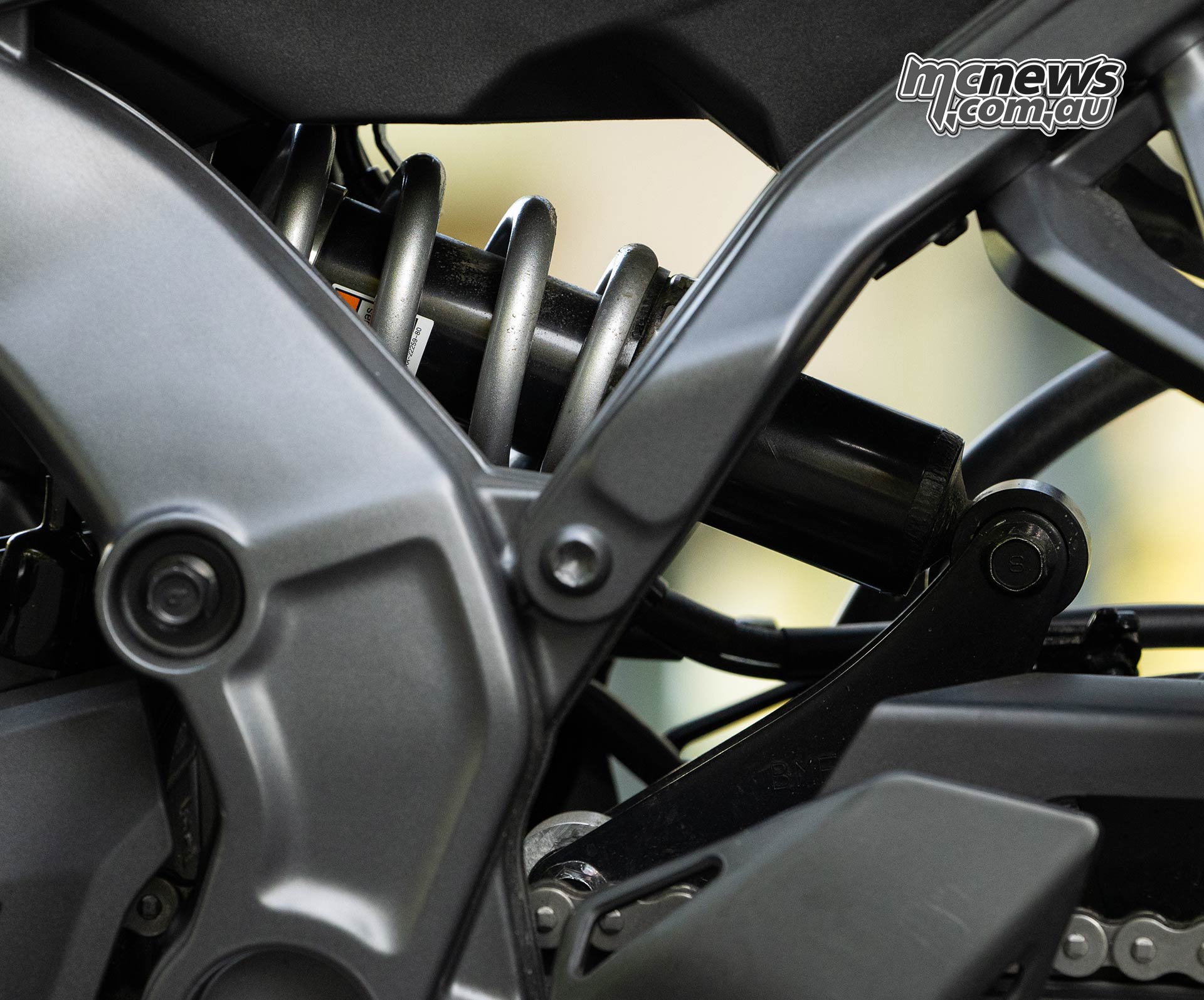 2024 Yamaha MT-09 Review - Motorcycle Test | MCNews