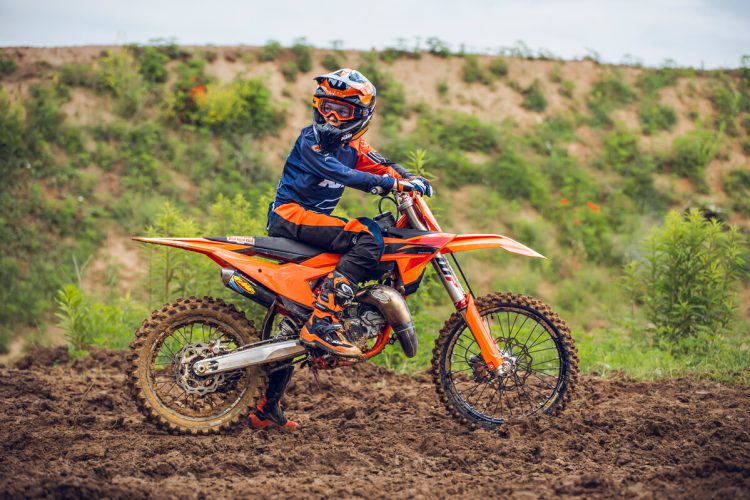 2025 KTM 85 SX - A big update for the step up to motocross | MCNews