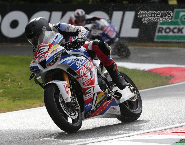 Bridewell and Ryde share the Monday BSB wins at Cadwell Park | MCNews
